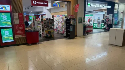 Blackburn Square - Shopping centre in Blackburn, Victoria