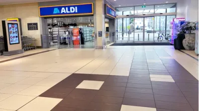 CS Square - ShoppingCenter in Caroline Springs, Victoria