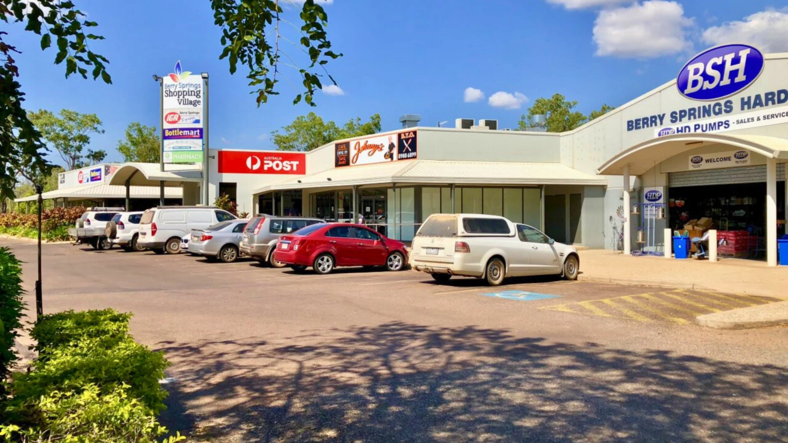 Berry Springs Shopping Village - ShoppingCenter in Berry Springs ...