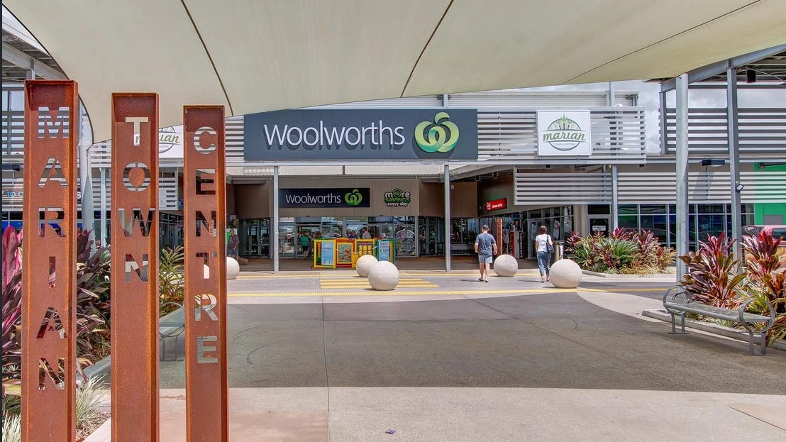 Marian Town Centre - ShoppingCenter in Marian, Queensland
