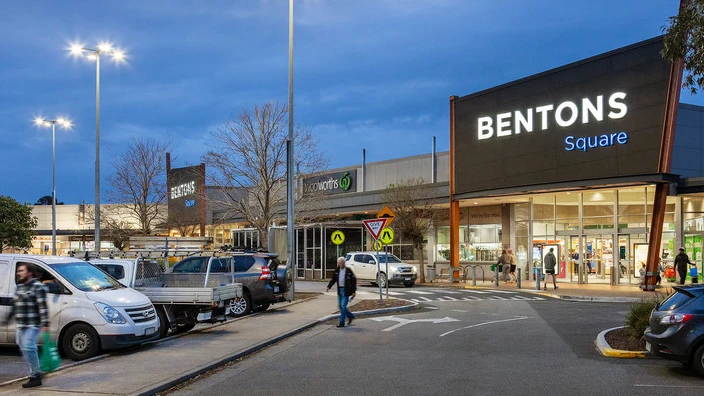 Bentons Square - ShoppingCenter in Mornington, Victoria